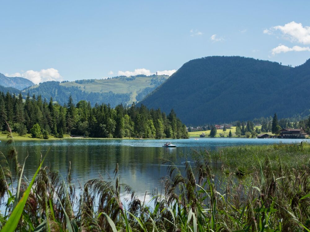 Badeseen in den Alpen: Darauf könnt ihr bei der Auswahl achten!
