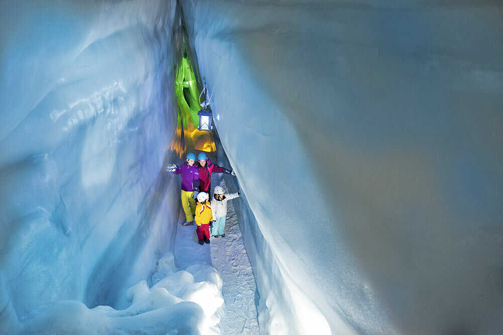 Führungen durch den Natur Eis Palast am Hintertuxer Gletscher